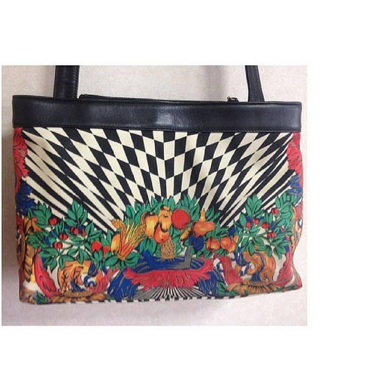 Vintage Gianni Versace shoulder tote bag with print of chess, flower ...