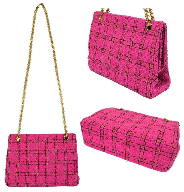 Vintage CHANEL tweed fabric in pink and black check shoulder with pouch ...