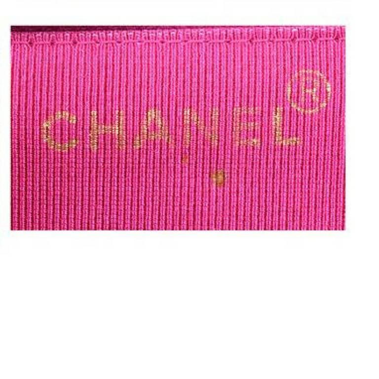 Vintage CHANEL tweed fabric in pink and black check shoulder with pouch ...