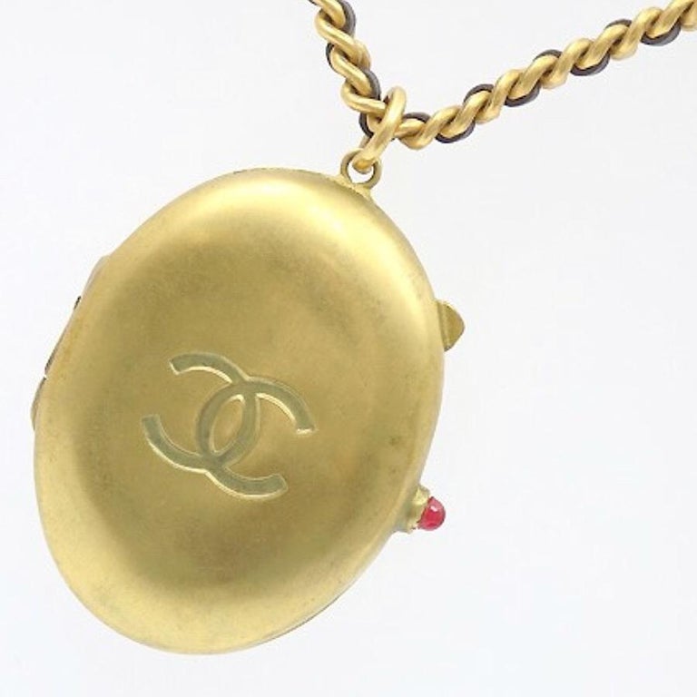 Vintage Chanel pill case design black leather and chain necklace with ...