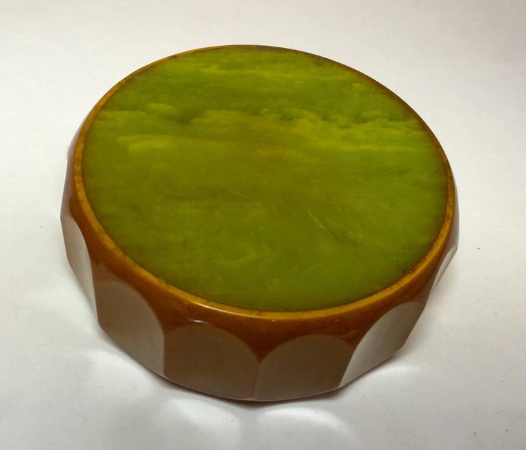 1930s Art Deco Butterscoth Bakelite Fluted Powder Box at 1stDibs