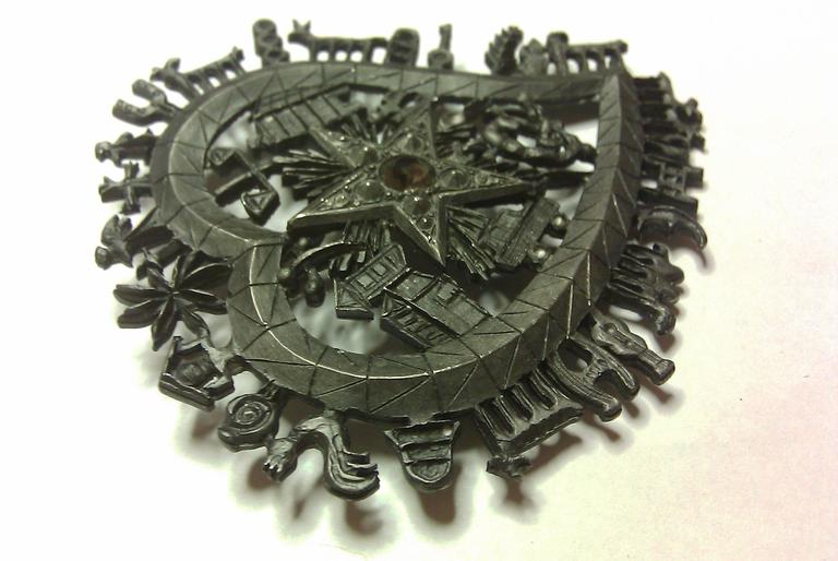 1990s BRUTALIST Christian LACROIX Japanned Metal Heart Pin brooch For ...