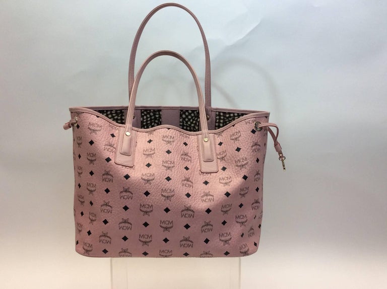 MCM Pink Leather Reversible Monogrammed Tote For Sale at 1stDibs