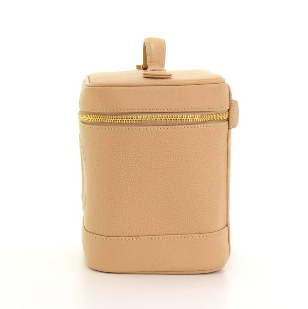 Chanel Beige Caviar Leather Vanity Bag Cosmetic Case at 1stDibs | 5345814