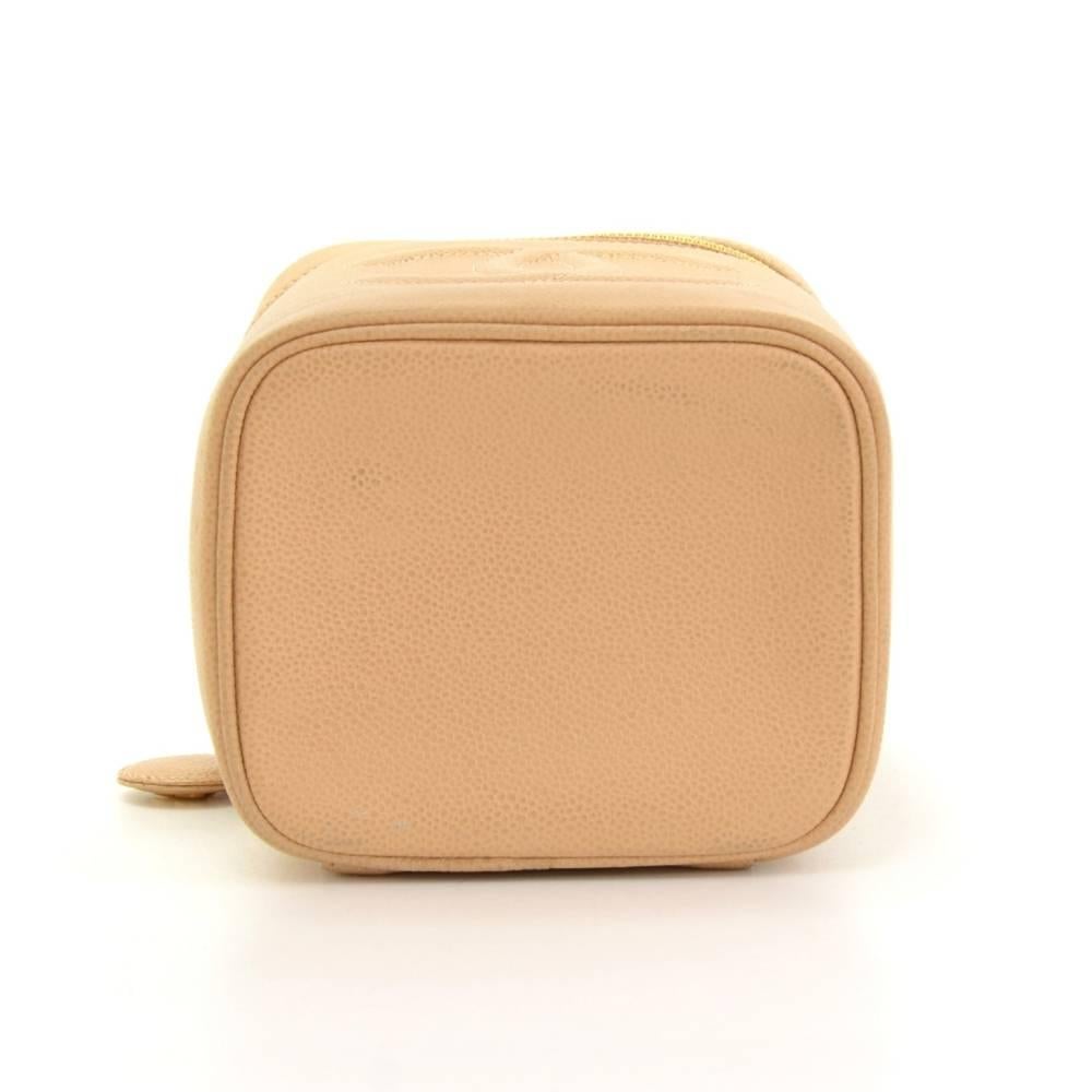 Chanel Beige Caviar Leather Vanity Bag Cosmetic Case at 1stDibs | 5345814