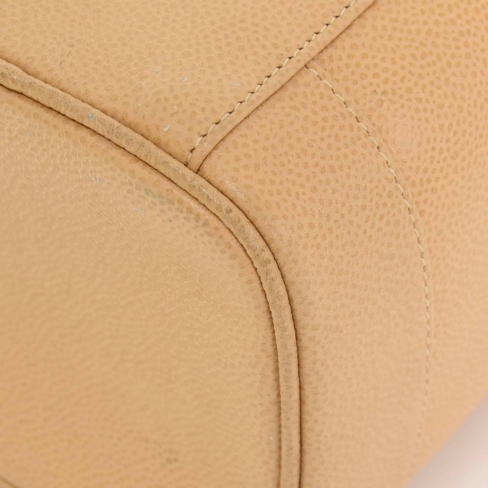 Chanel Beige Caviar Leather Vanity Bag Cosmetic Case at 1stDibs | 5345814