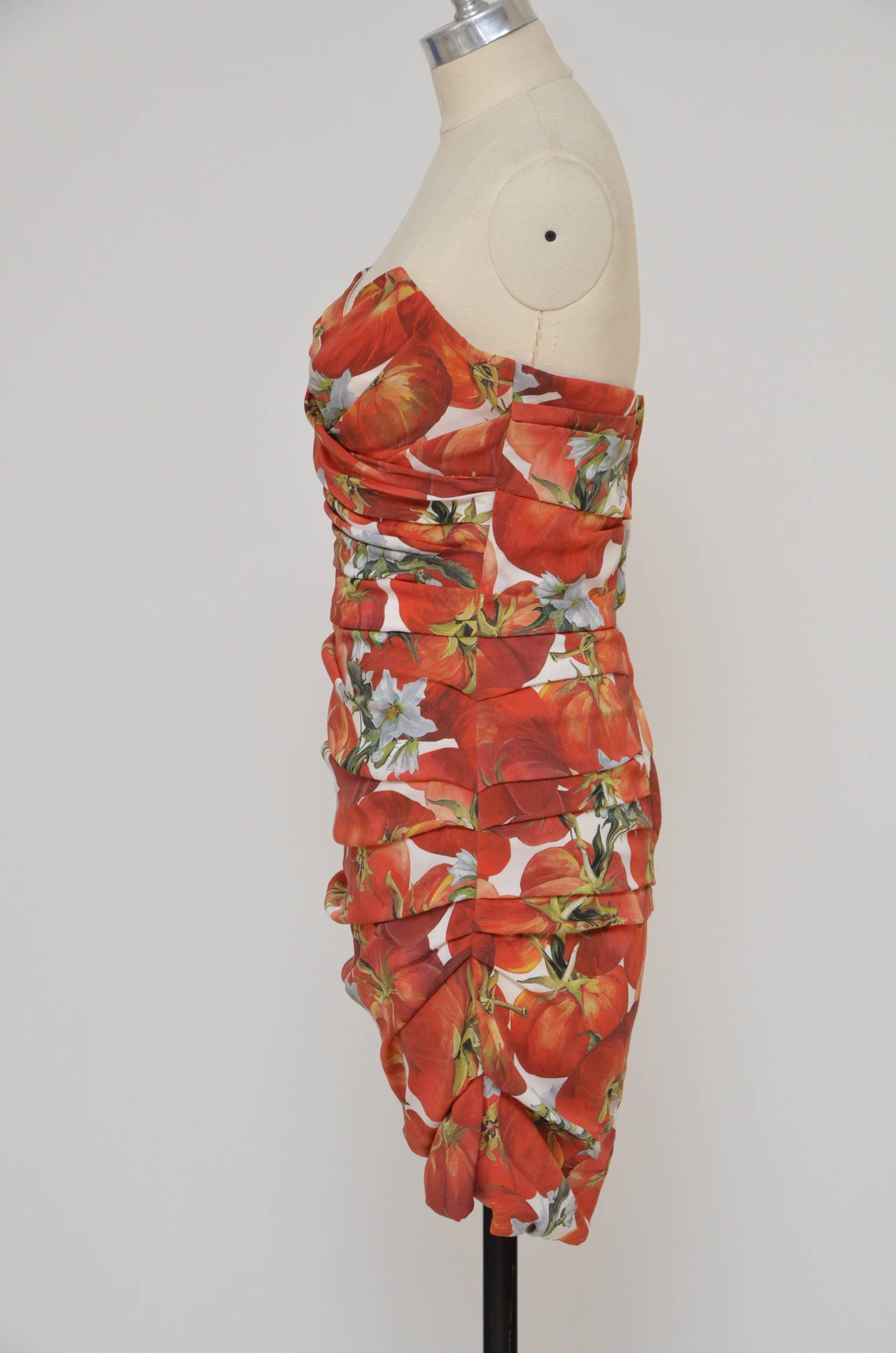Dolce and Gabbana Tomato Print Silk Dress at 1stDibs | tomato print ...