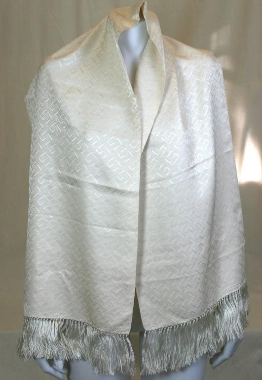 Oversized Gucci Ivory Silk Jacquard Muffler For Sale at 1stDibs