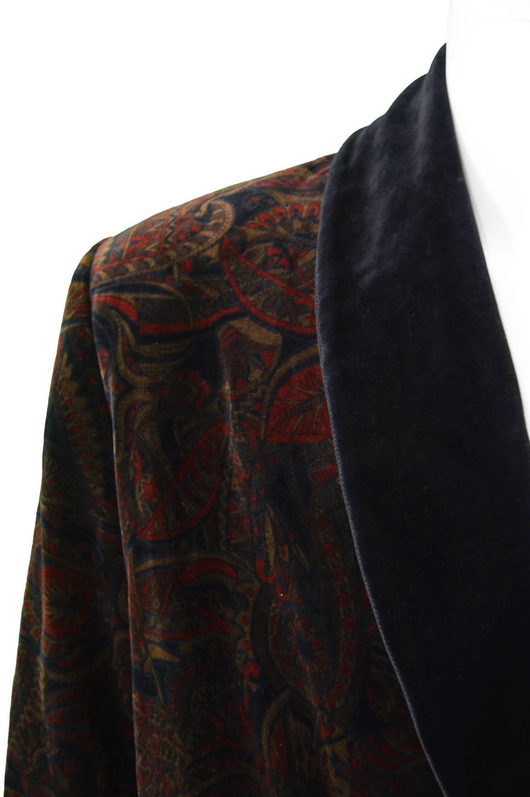 Men's Vintage Paisley Print Velvet Smoking Jacket with Braided Lapels ...