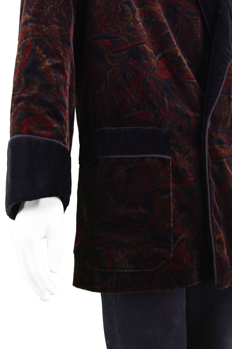 Men's Vintage Paisley Print Velvet Smoking Jacket with Braided Lapels ...