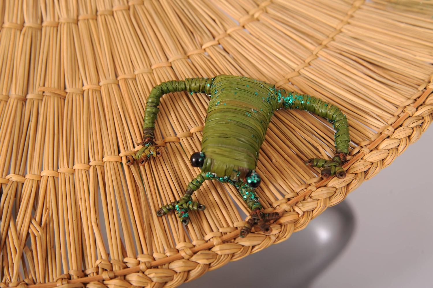 1950's Whimsical Straw Hat with Frogs at 1stdibs