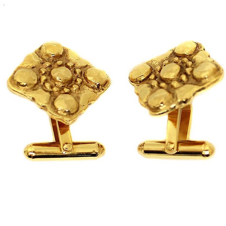 Vintage Chanel Gold Cufflinks For Sale at 1stDibs | vintage gold cufflinks