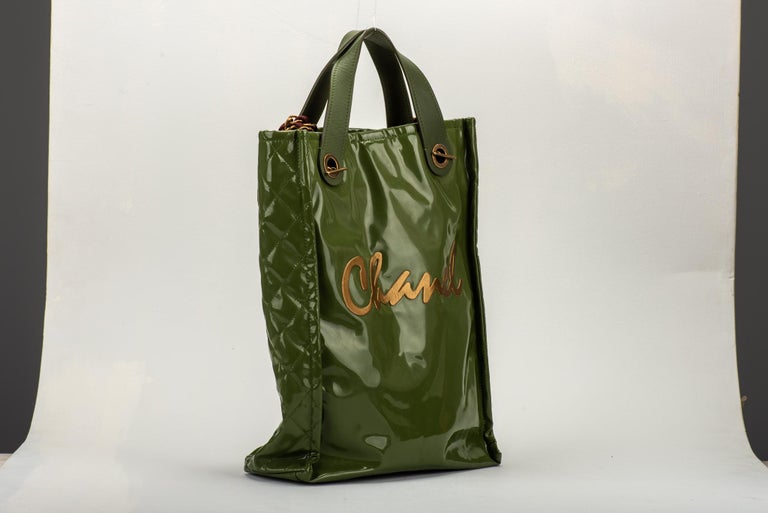 Chanel Limited Edition Green PVC Harrods Handbag at 1stDibs | chanel ...