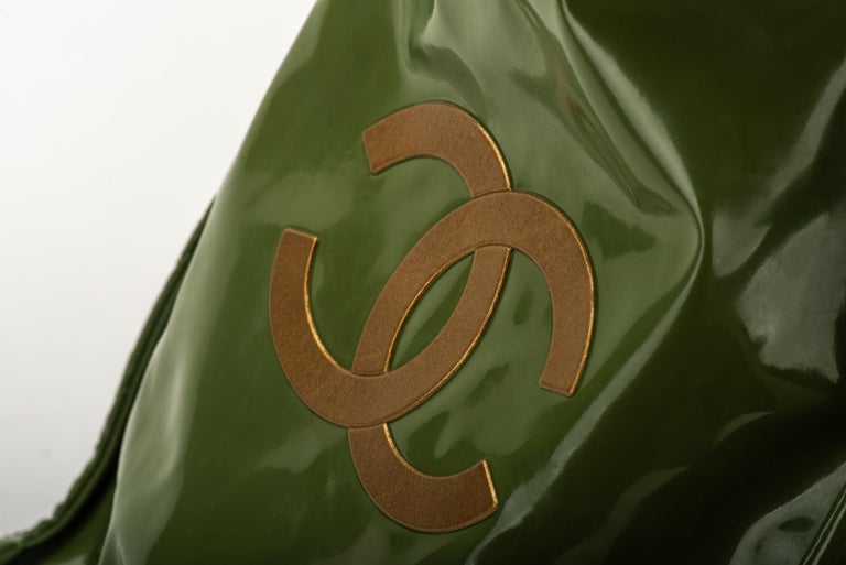 Chanel Limited Edition Green PVC Harrods Handbag at 1stDibs | chanel ...