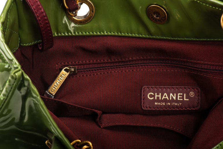 Chanel Limited Edition Green PVC Harrods Handbag at 1stDibs | chanel ...