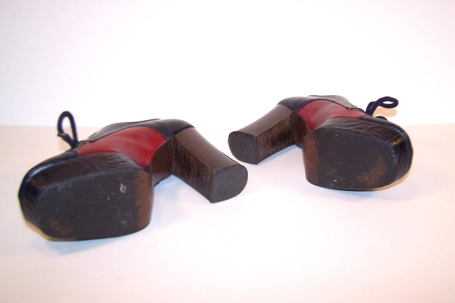 Glam Era 1970's Nina Spectator Style Leather Platform Shoes For Sale at ...