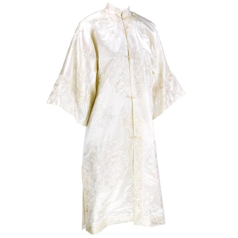Gorgeous Chinese Robe of White Silk and Floral Embroidery For Sale at ...