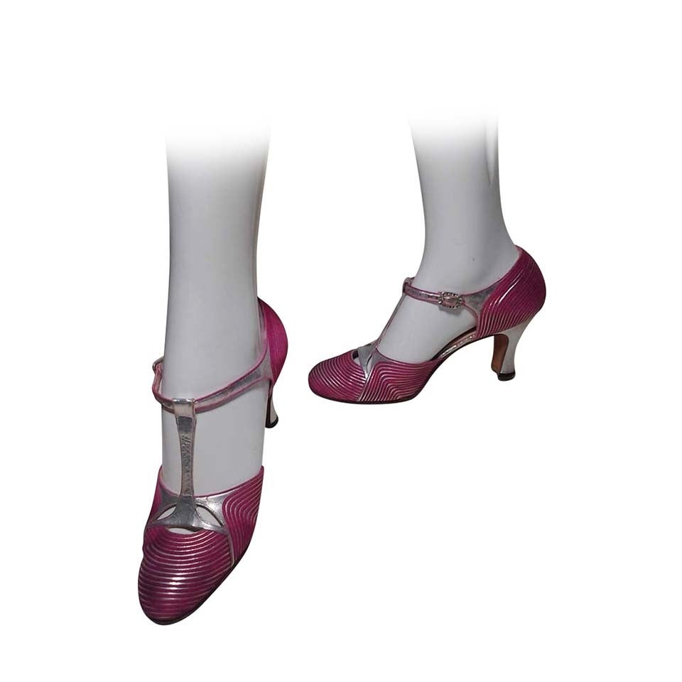 1920s Art Deco Silver Gilt Leather and Fuchsia Satin T-Strap Dancing ...