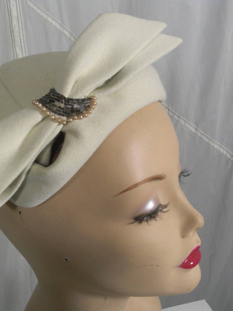 1950s Ivory Felt Hat with Bugle Bead and Pearl Accent Bow at 1stDibs
