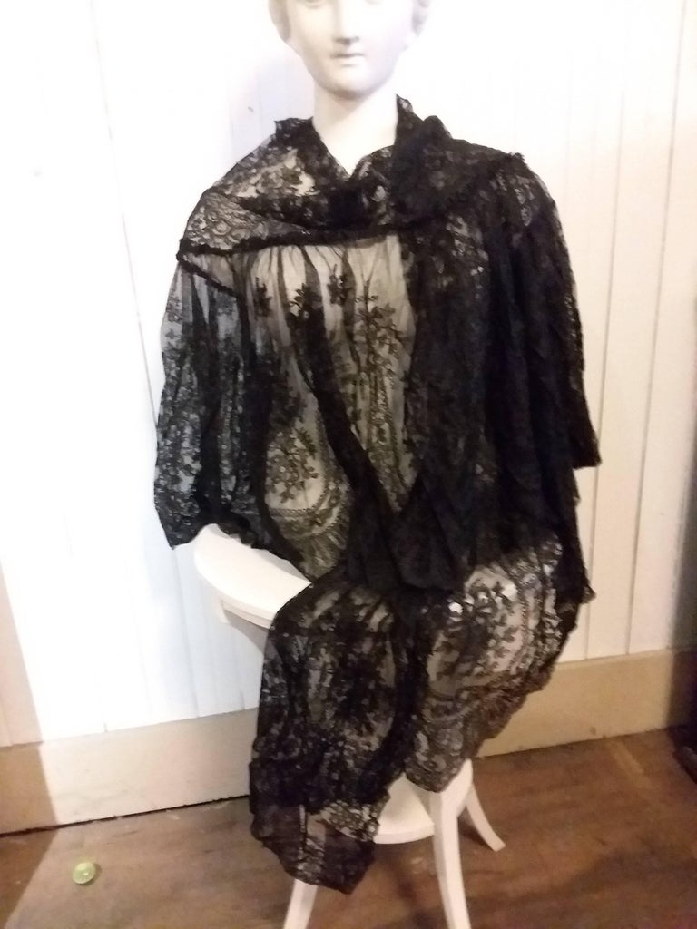 Victorian Silk Chantilly Lace Shawl with Gathered Ruffle Tier at ...