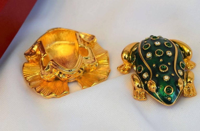 Kenneth Jay Lane KJL Green Frog Pin Brooch and Trinket Pill Box at ...