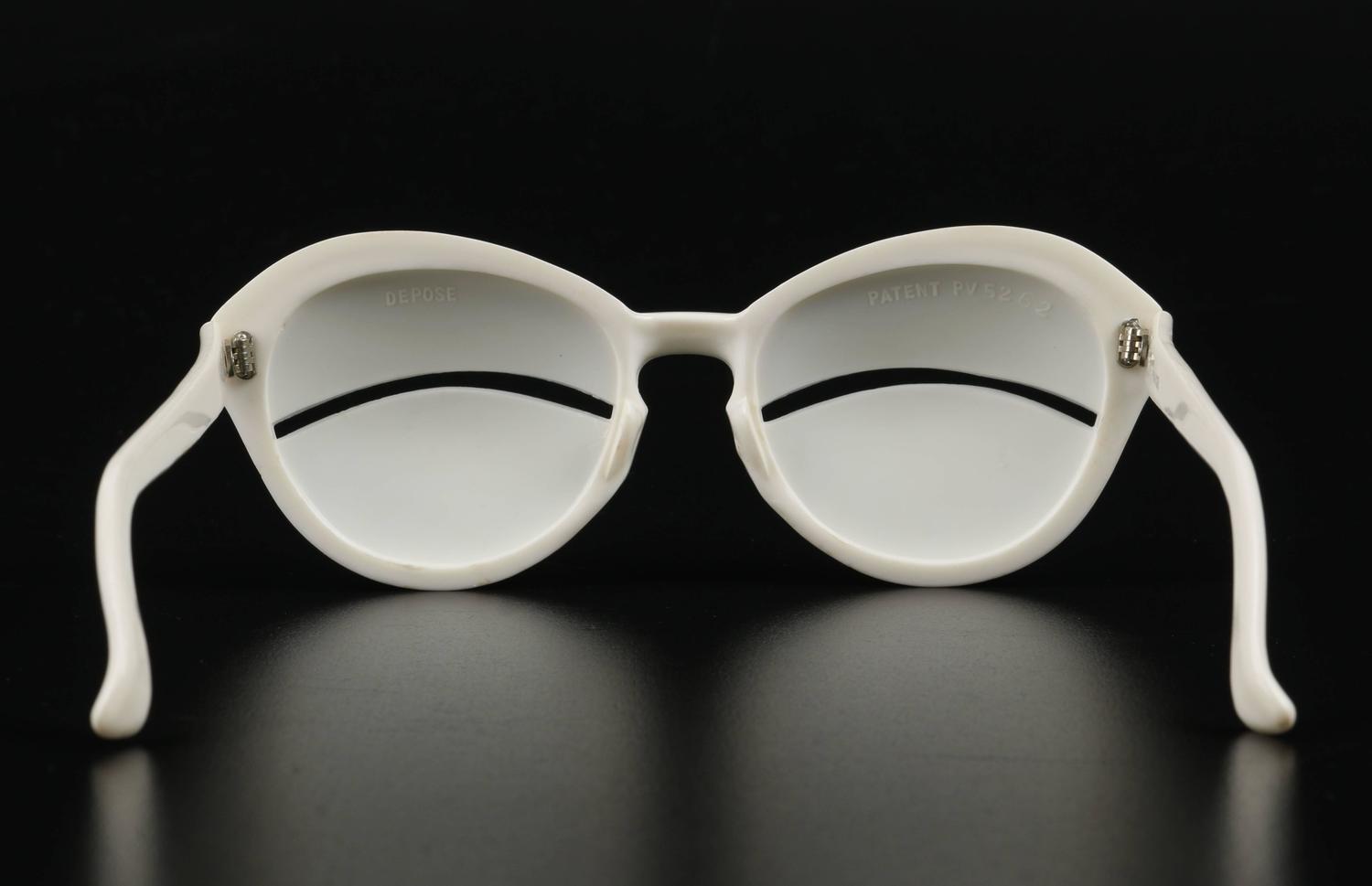 ANDRE COURREGES S/S 1965 Iconic "Lunettes Eskimo" Ivory Plastic Slit ...
