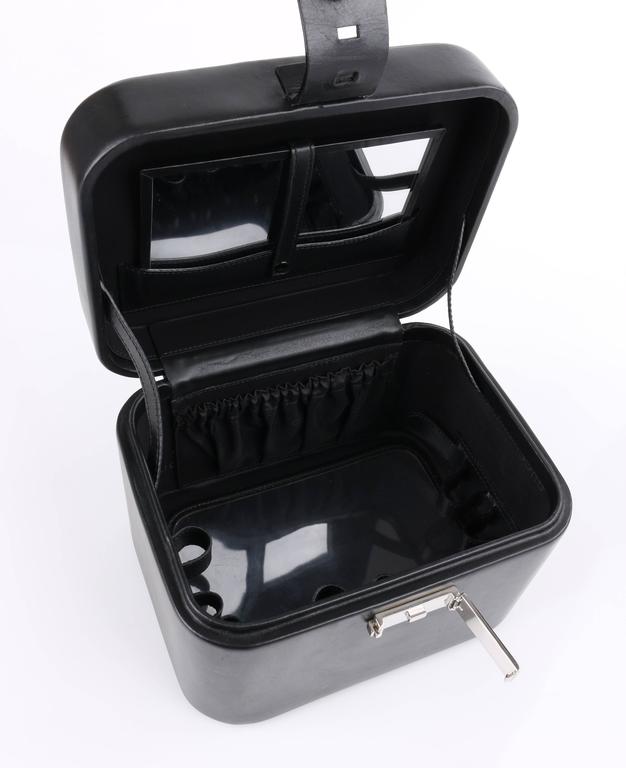 GUCCI Black Genuine Leather Structured Train Case Cosmetic Travel Bag ...