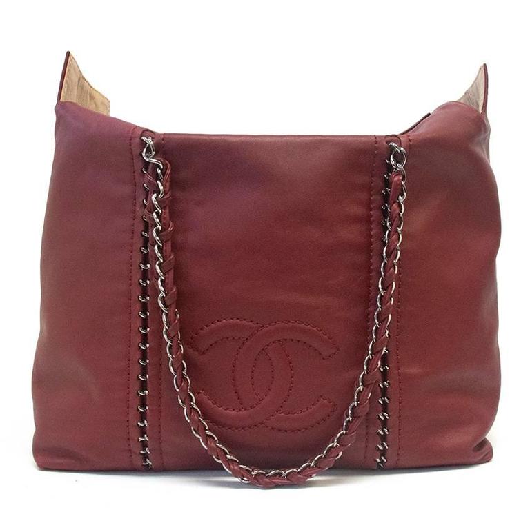 Chanel Red Handbag with chain detail For Sale at 1stDibs