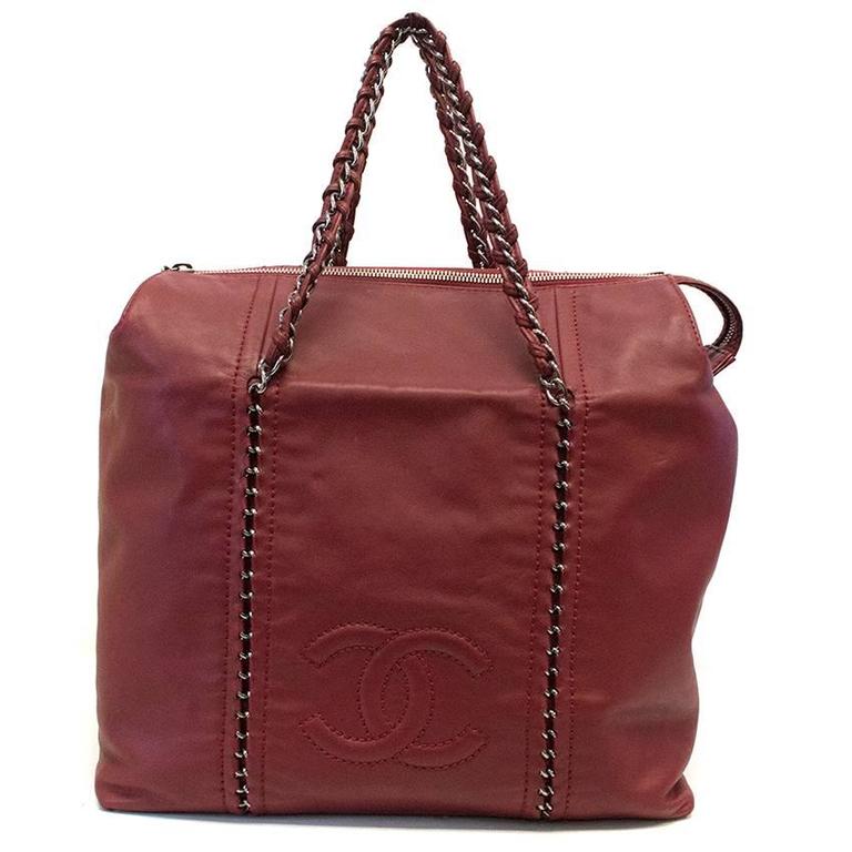 Chanel Red Handbag with chain detail For Sale at 1stDibs