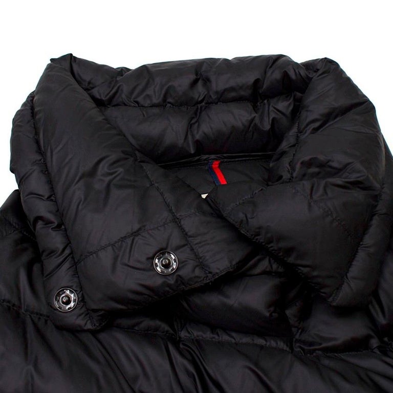 Moncler Black Puffer Cape Coat US 4 at 1stDibs | down cape, moncler ...