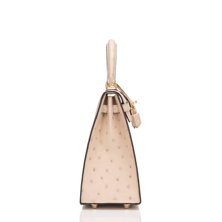 Hermes Parchemin Ostrich Sellier Kelly 25cm Gold Hardware at 1stDibs