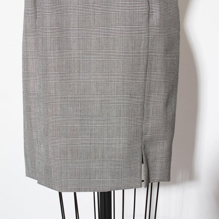 Versace Spring Summer 1998 Prince of Wales check dress. For Sale at ...