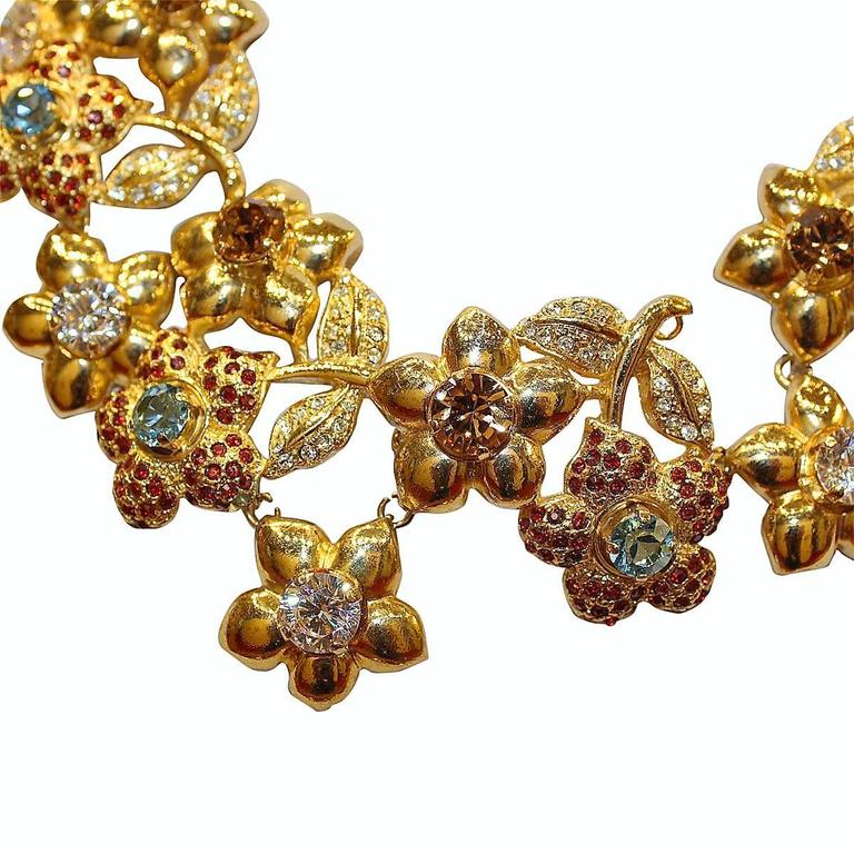 Carlo Zini Golden Floral Collier For Sale at 1stDibs
