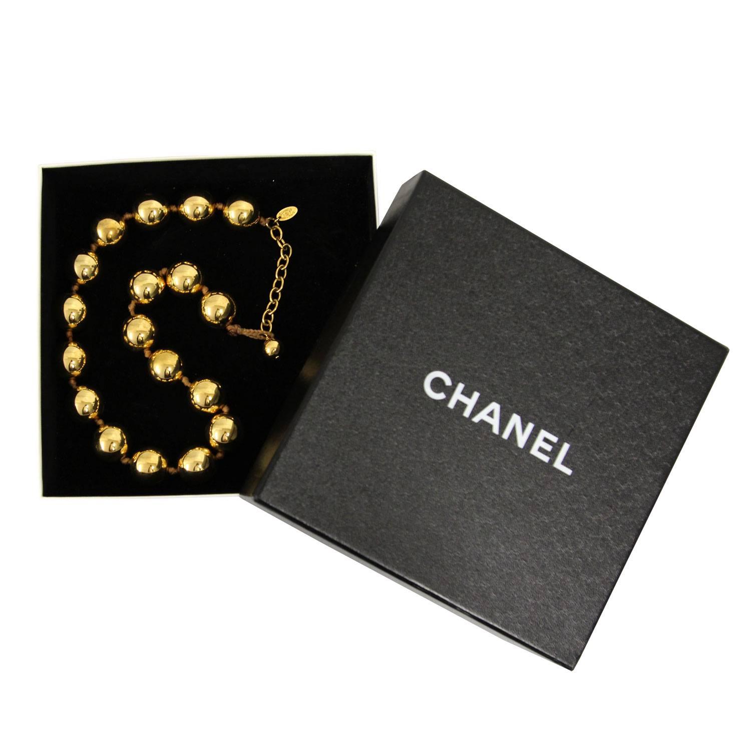 2007 Chanel Golden Ball Necklace For Sale at 1stDibs