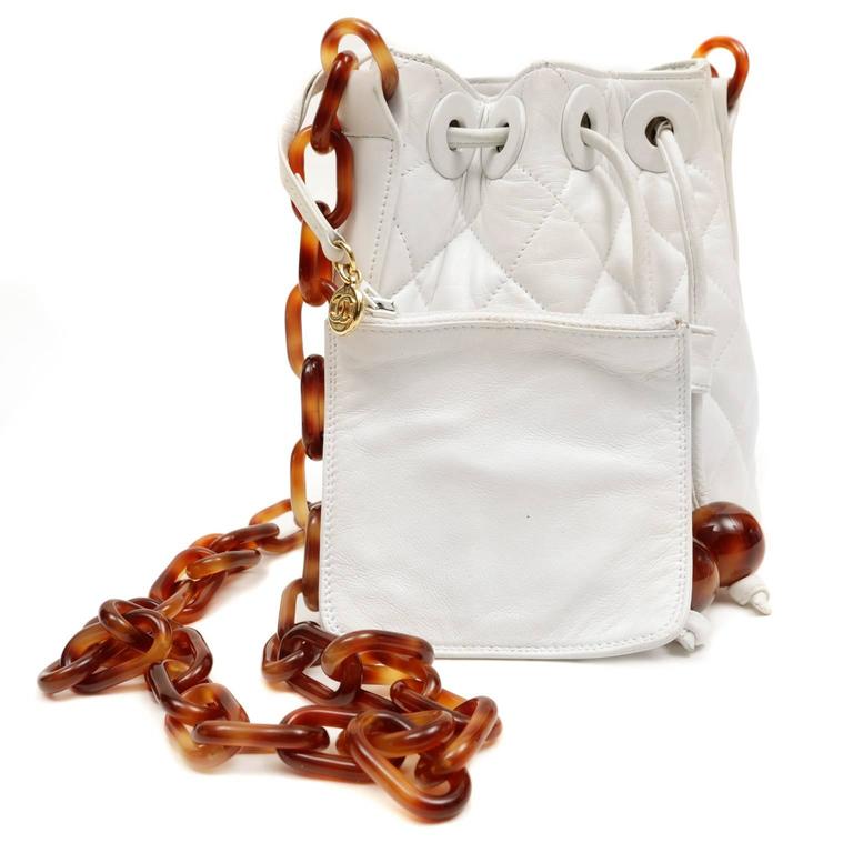Chanel White Lambskin Bucket Bag with Tortoise Chain at 1stDibs ...