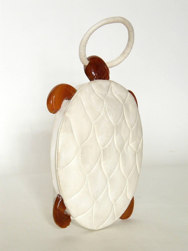 Turtle Shaped Handbag in Cream Leather and Carved Bakelite at 1stDibs ...