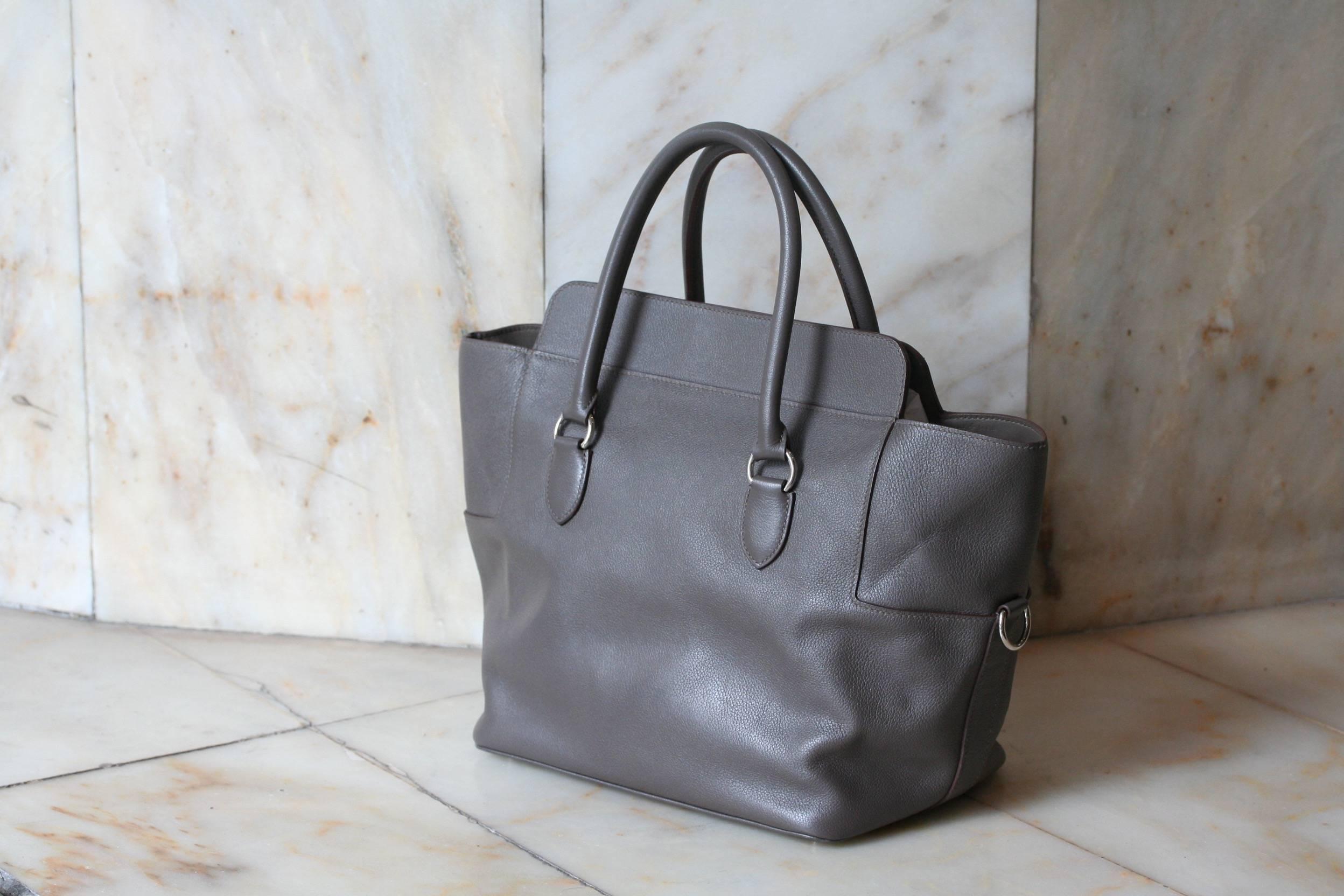HERMES Tool Box Bag 26' at 1stDibs | hermes toolbox 26, hermes tool bag ...