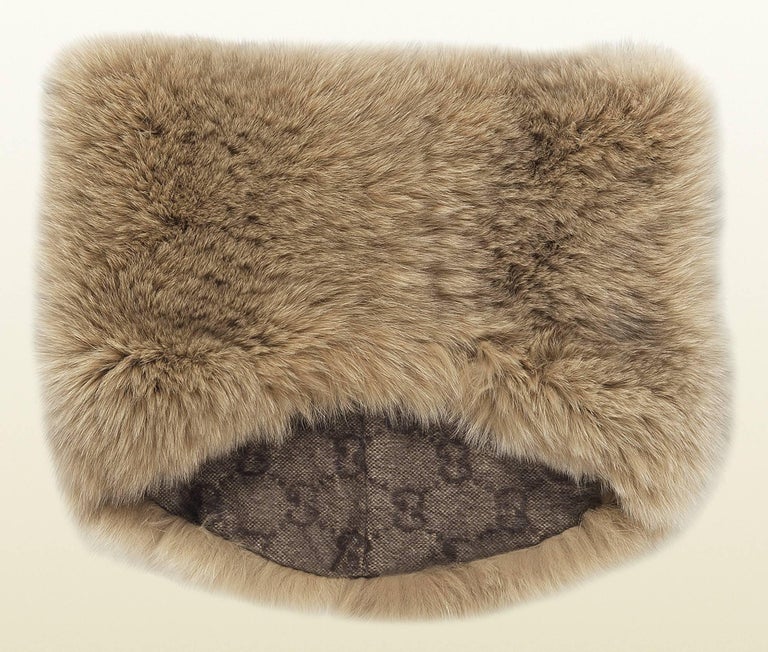 New GUCCI Fox Fur and Wool Ring Wide Scarf Dark Beige For Sale at ...