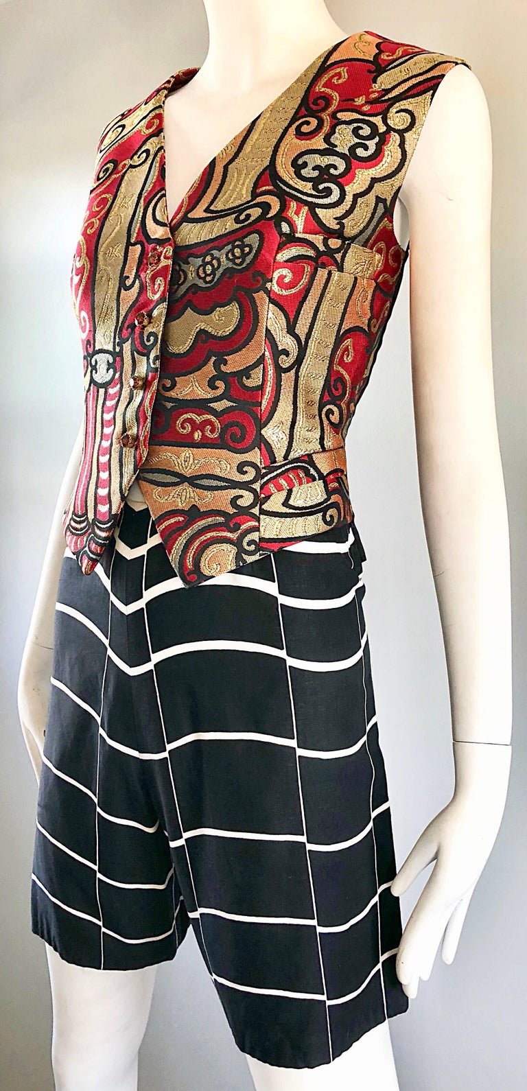 Cardinali Abstract Vest and Black and White High Waisted Shorts w ...