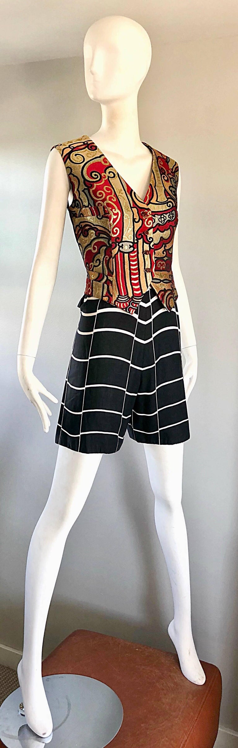 Cardinali Abstract Vest and Black and White High Waisted Shorts w ...