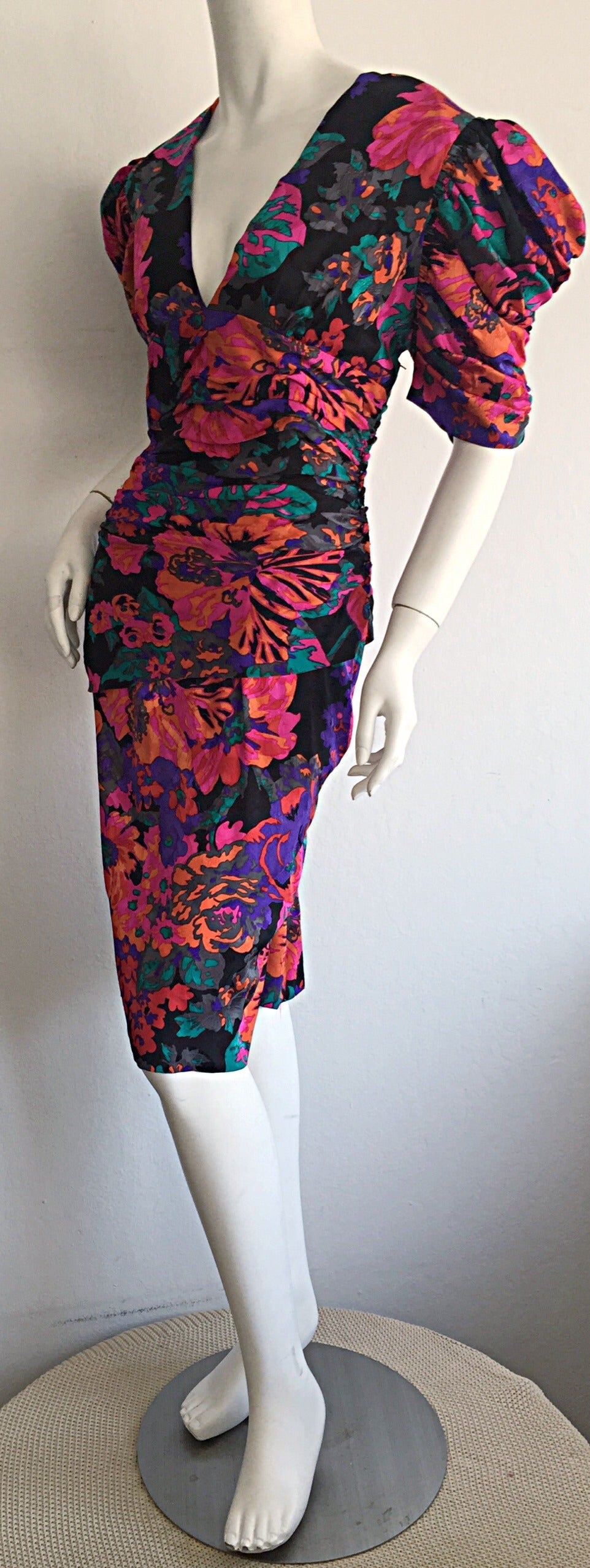 Beautiful Vintage Flora Kung ' Hibiscus ' Floral Colorful Silk Ruched ...