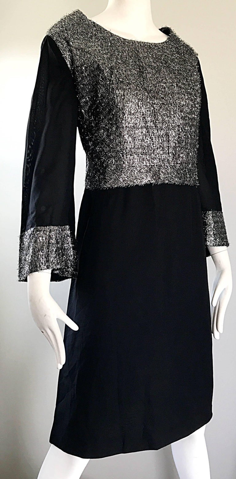Chic 1960s Plus Size 16 / 18 Silver + Black 60s Vintage Bell Sleeve ...