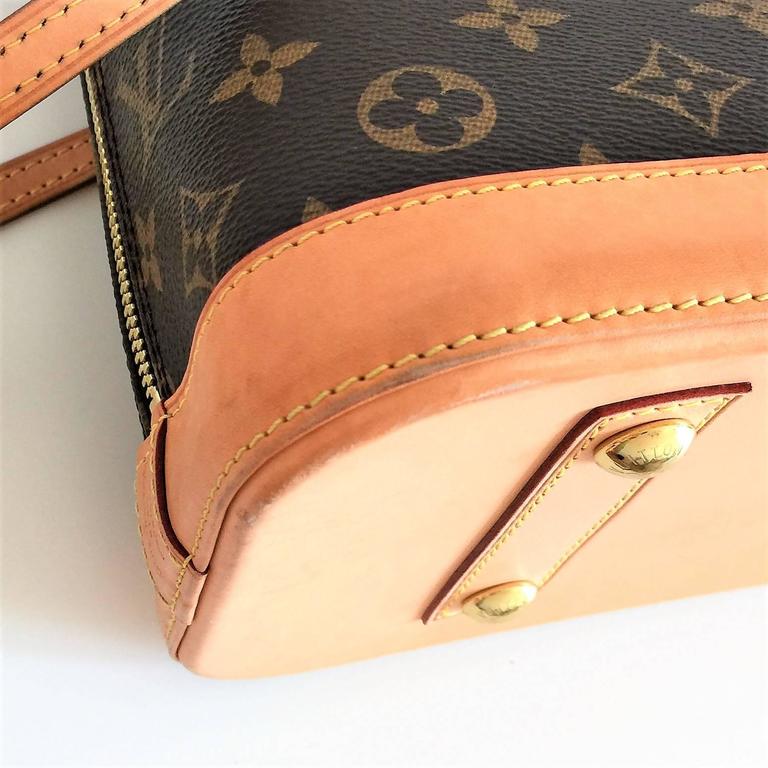 LOUIS VUITTON Alma PM Crossbody Hand Bag LV Monogram With Shoulder