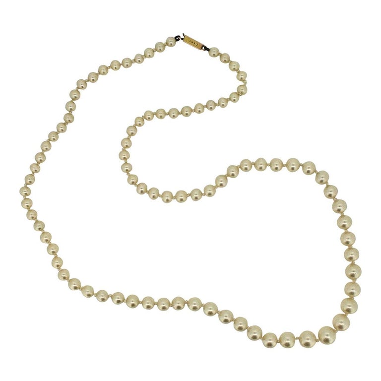 Ciro 1950s Cultured Pearl with 9ct Gold Clasp Vintage Necklace at ...