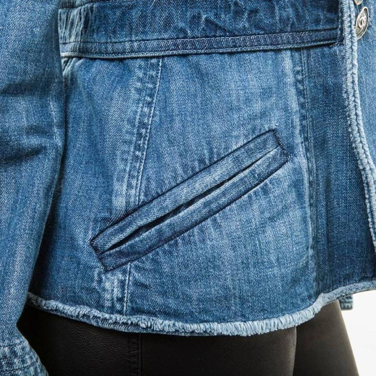 CHANEL Jacket in Blue Denim Size 44FR at 1stDibs | chanel blue jacket ...