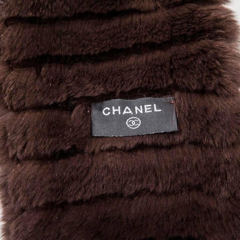 CHANEL Scarf in Brown Orylag Fur at 1stDibs | chanel orylag scarf ...