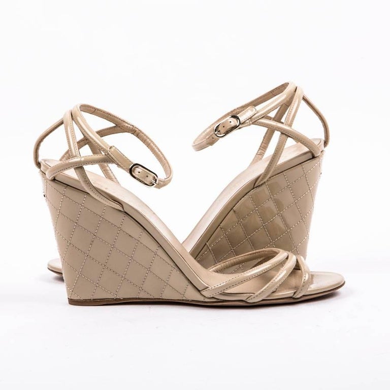 CHANEL Wedge Sandals in Beige Lacquered Quilted Leather Size 40.5FR For ...