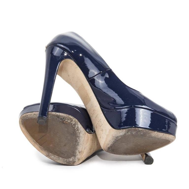 DIOR Pumps Size 37.5 FR in Patent Blue Leather For Sale at 1stDibs
