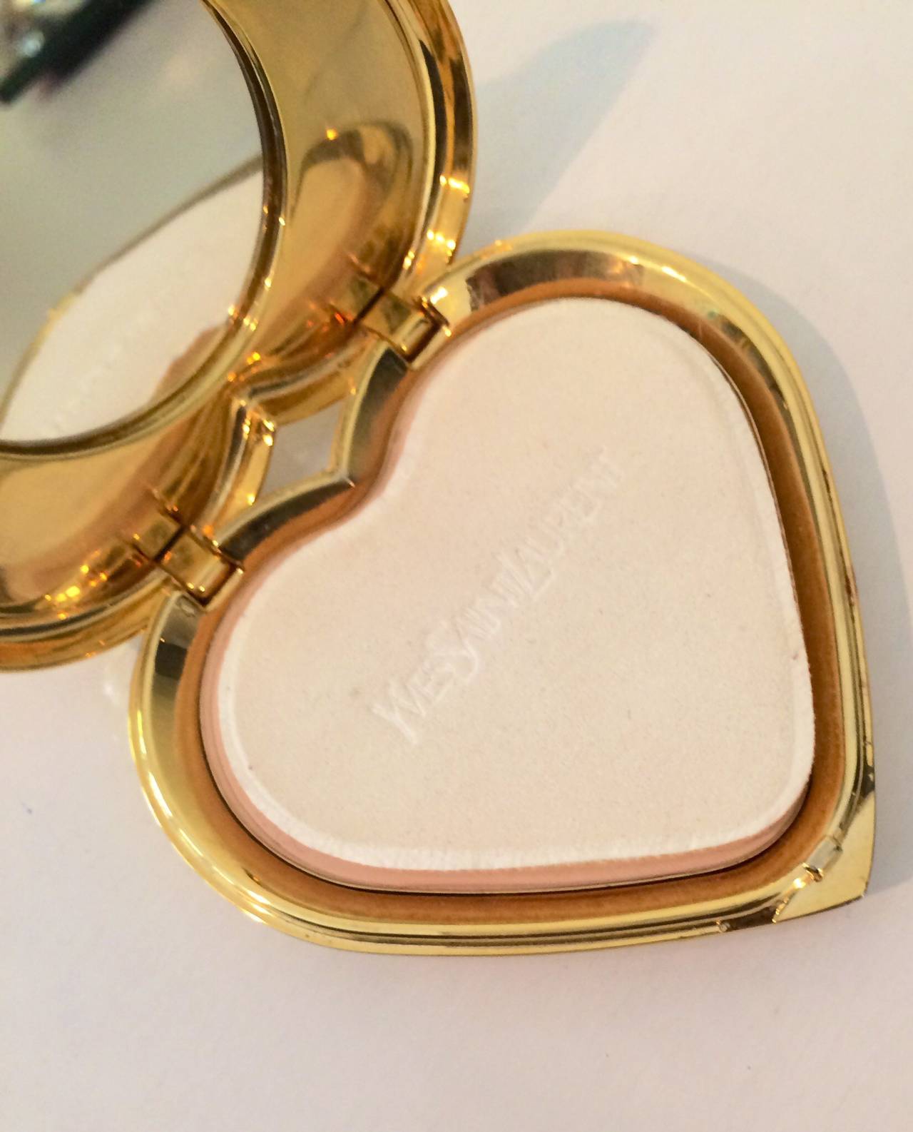 Yves Saint Laurent Dazzling Emerald Green Crystal Jewel Heart Compact ...