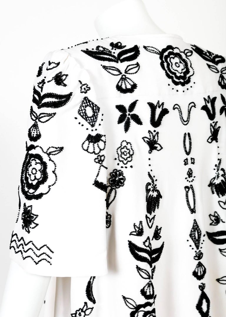 Tiziani by Karl Lagerfeld White Silk Black Floral Embroidered Swing ...